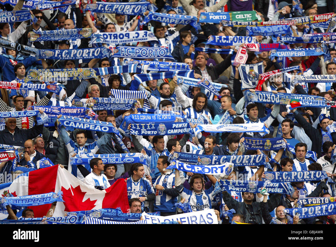 Soccer - UEFA Champions League - Final - Monaco v FC Porto. FC Porto ...
