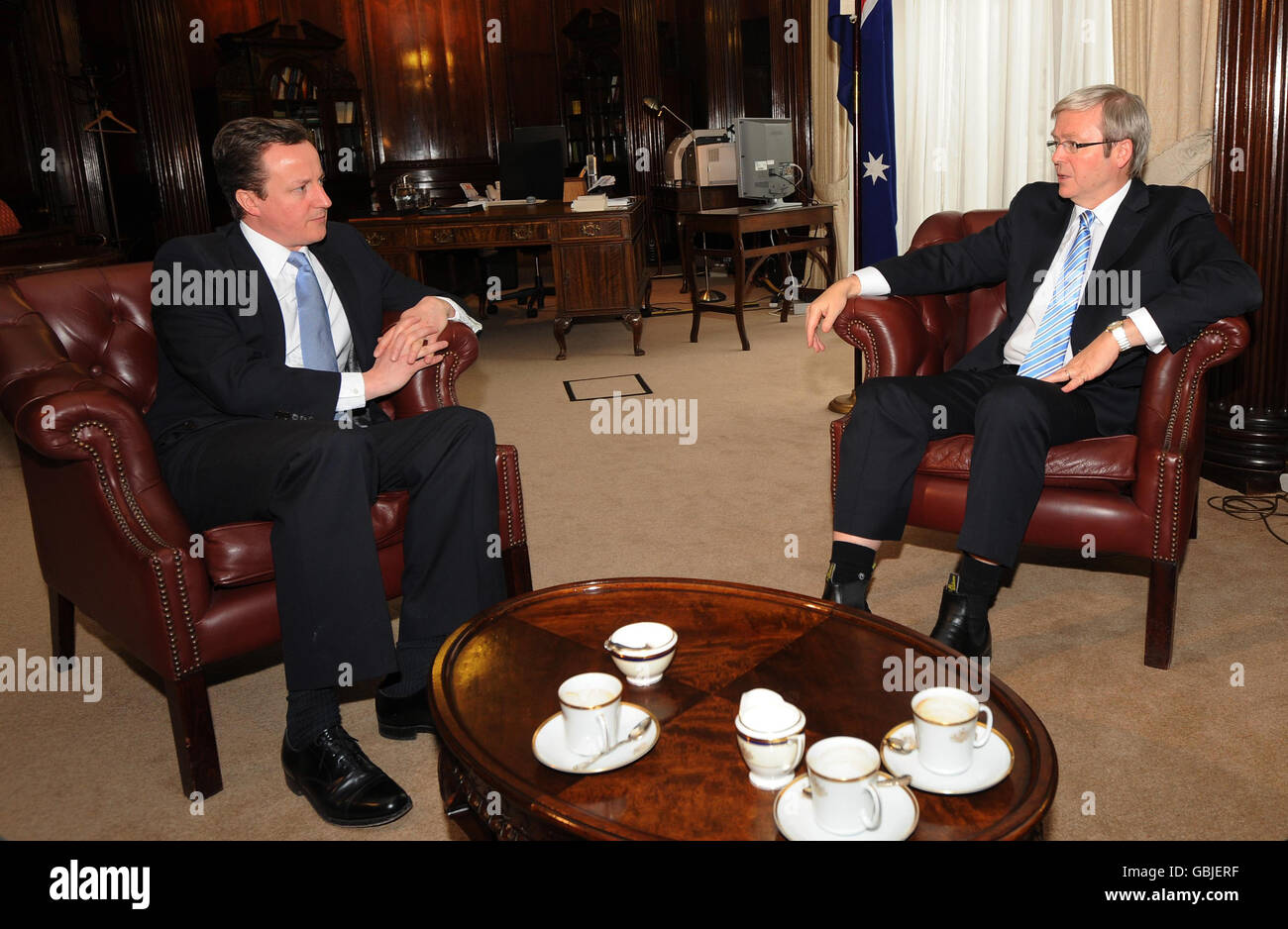 David Cameron meets Australian Prime Minister Kevin Rudd Stock Photo ...