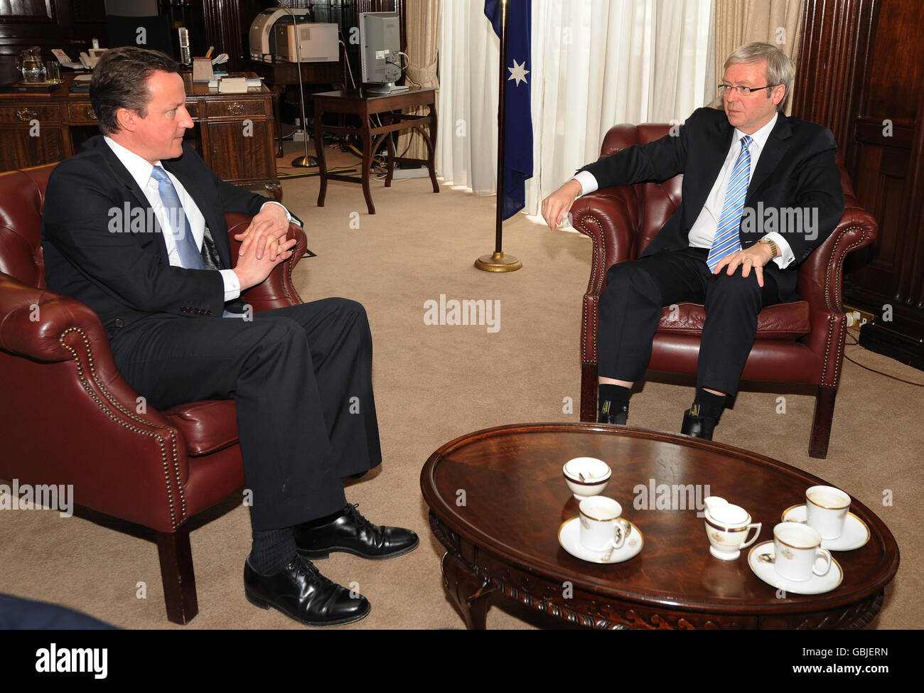 David Cameron meets Australian Prime Minister Kevin Rudd Stock Photo ...