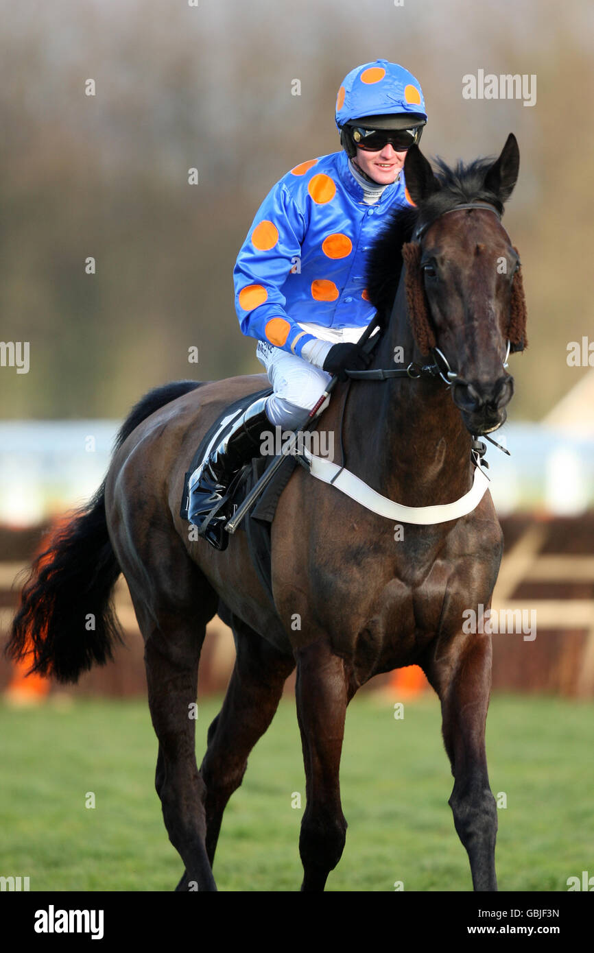 Jockey joe tizzard on lord killeshanra goes to post hi-res stock ...