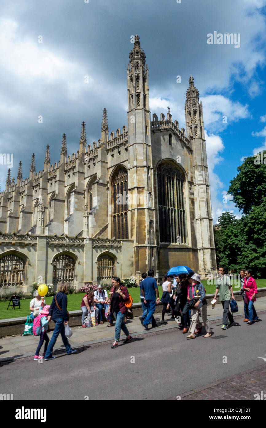 Kings parade cambridge busy hi-res stock photography and images - Alamy