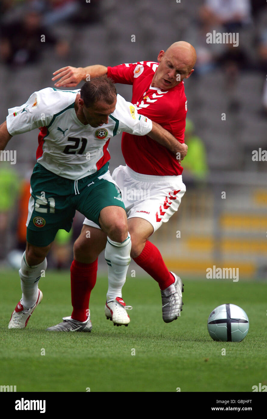 Thomas gravesen euro 2004 hi-res stock photography and images - Alamy
