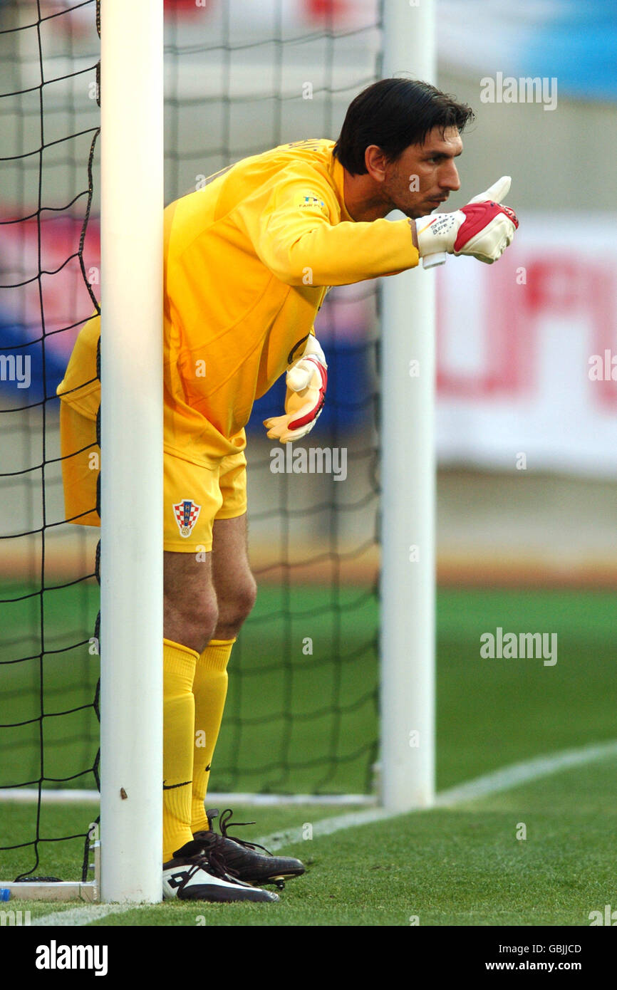 Croatia goalkeeper tomislav butina hi-res stock photography and images ...