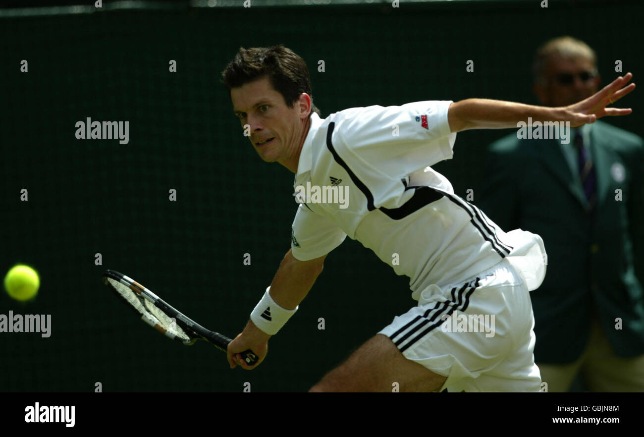 Tennis - Wimbledon 2004 - Third Round - Tim Henman v Hicham Arazi Stock ...