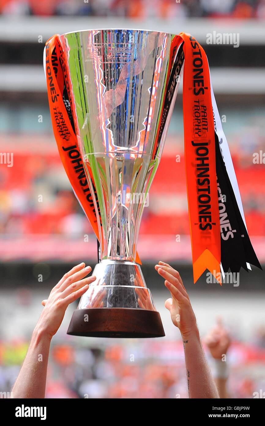 Lifted the trophy hi-res stock photography and images - Alamy