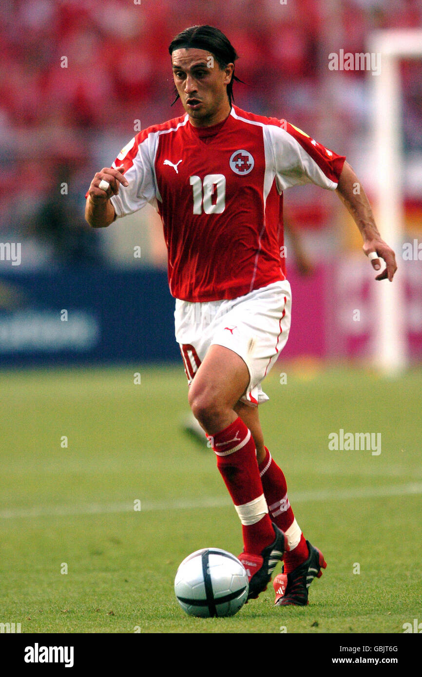 Soccer - UEFA European Championship 2004 - Group B - Switzerland v ...
