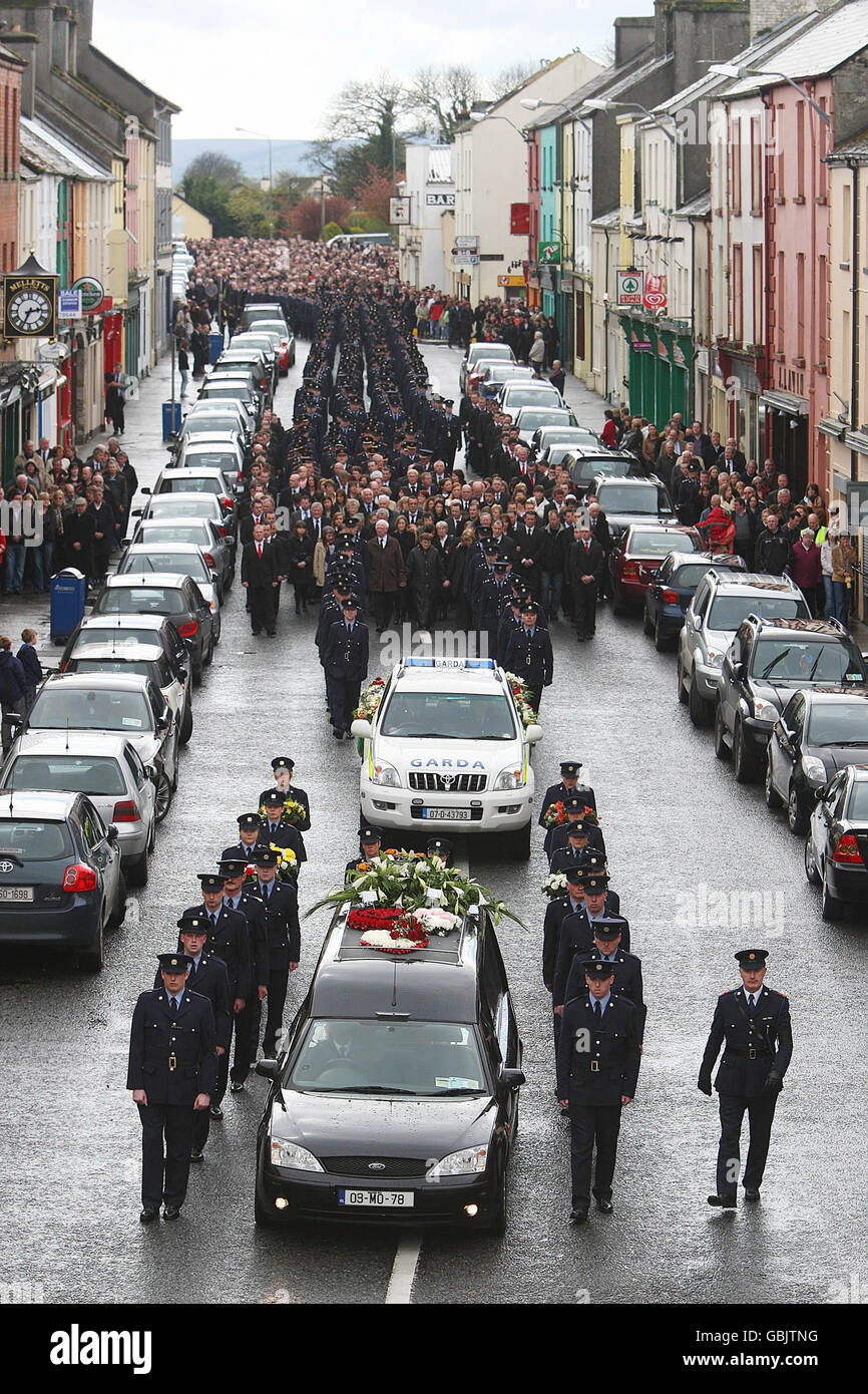 State funeral for garda hi-res stock photography and images - Alamy
