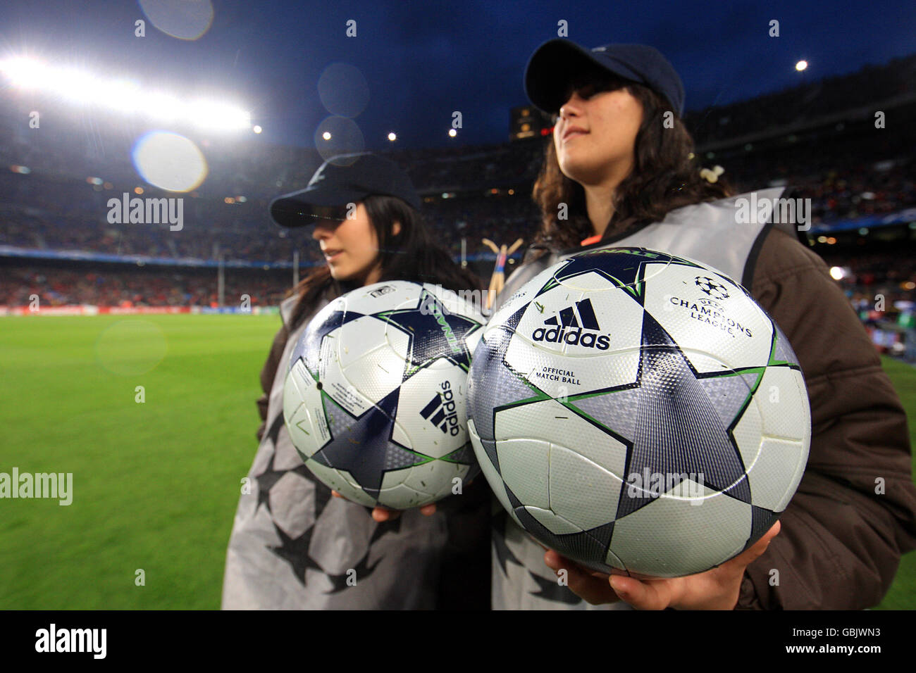 Ballgirls hi-res stock photography and images - Alamy