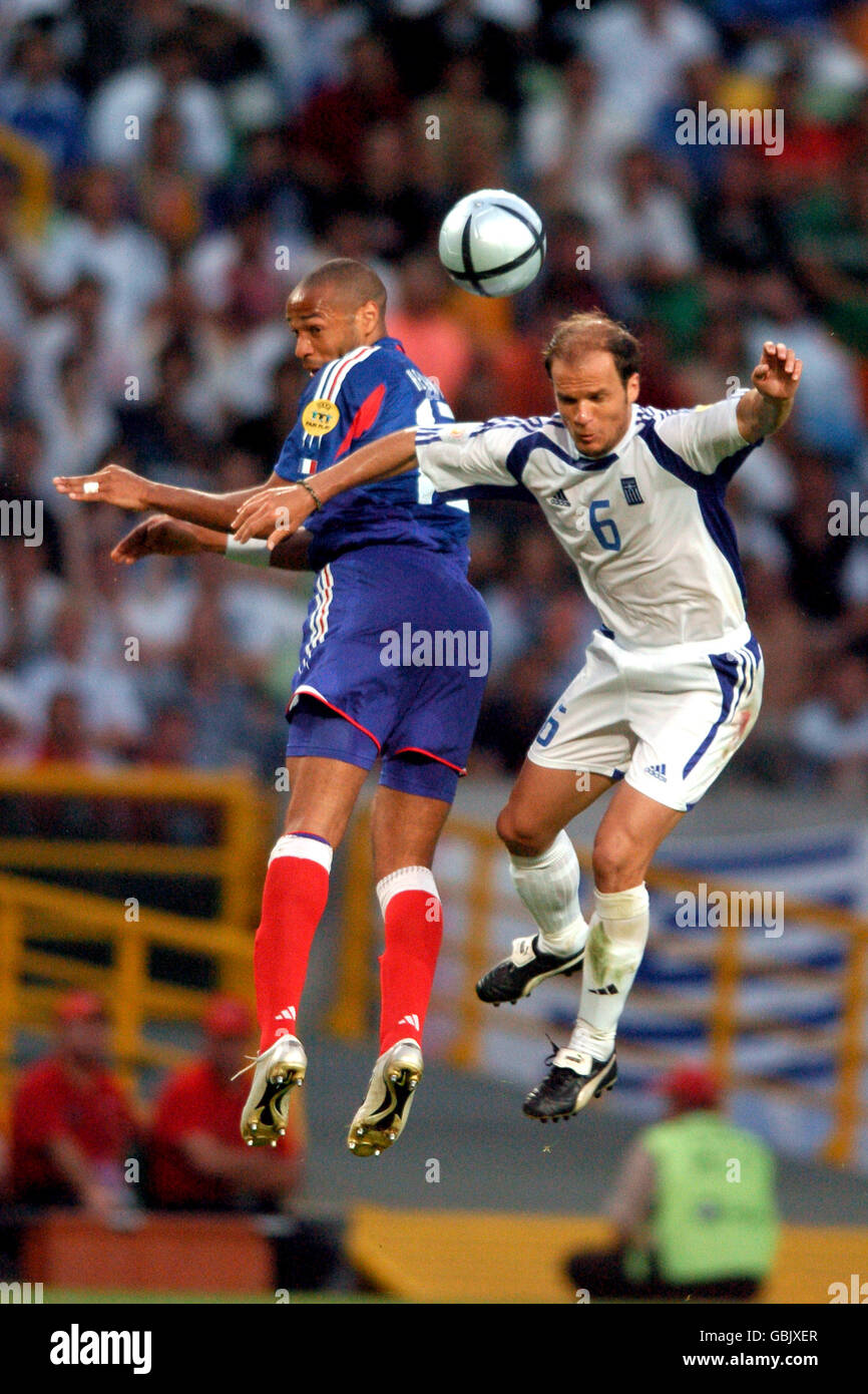 Thierry henry france 2004 hi-res stock photography and images - Alamy