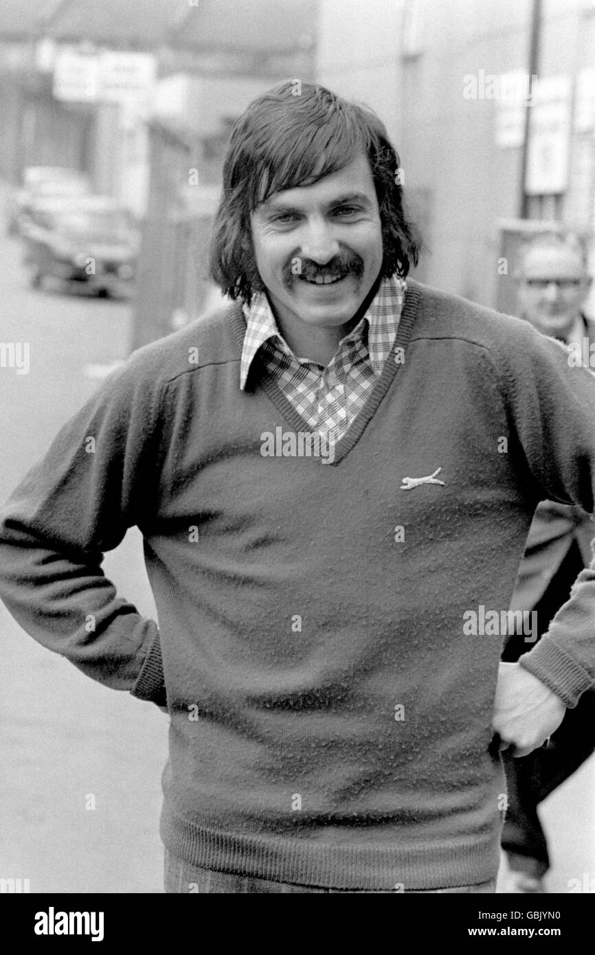 Crystal Palace's Don Rogers arrives at Selhurst Park for training Stock ...