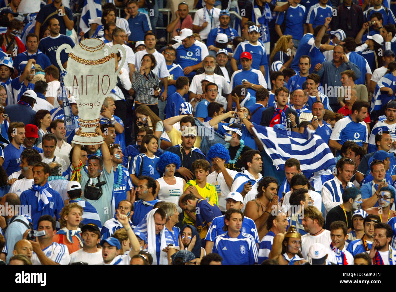 Uefa euro 2004 greece hi-res stock photography and images - Alamy