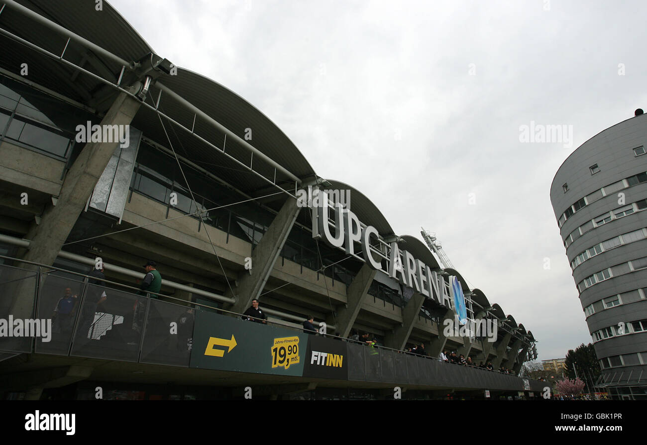 Arnold schwarzenegger stadion hi-res stock photography and images - Alamy