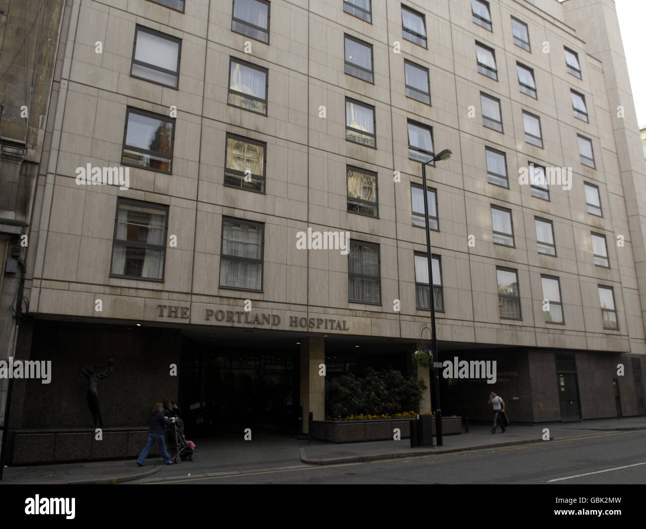 Portland hospital women children hi-res stock photography and images ...