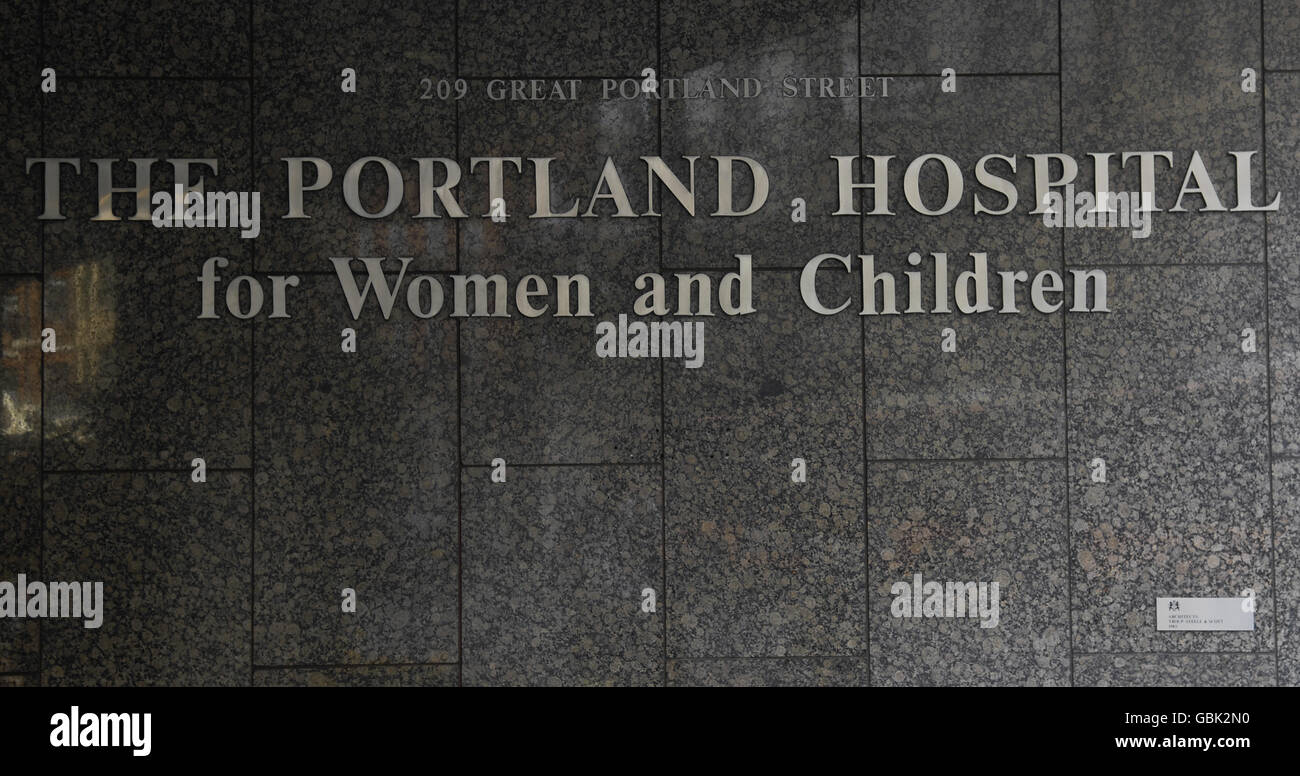 Portland hospital women children hi-res stock photography and images ...