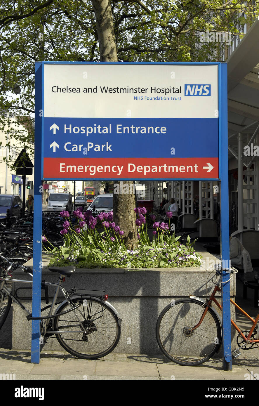 Chelsea and westminster hospital sign hi-res stock photography and ...