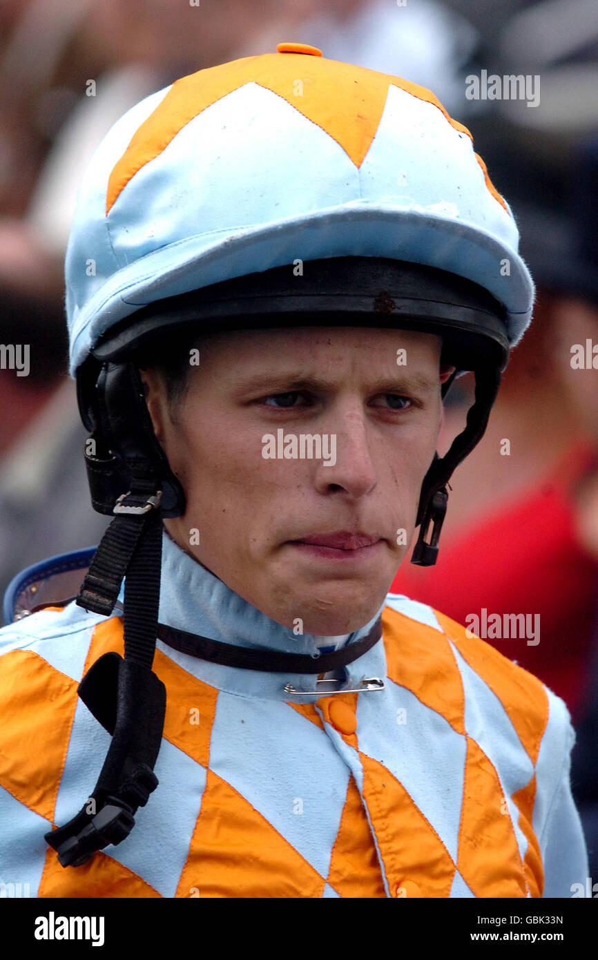 Jockey neil chalmers hi-res stock photography and images - Alamy