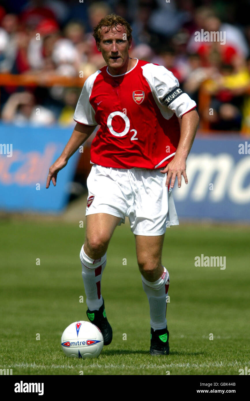 Soccer - Friendly - Barnet v Arsenal Stock Photo - Alamy