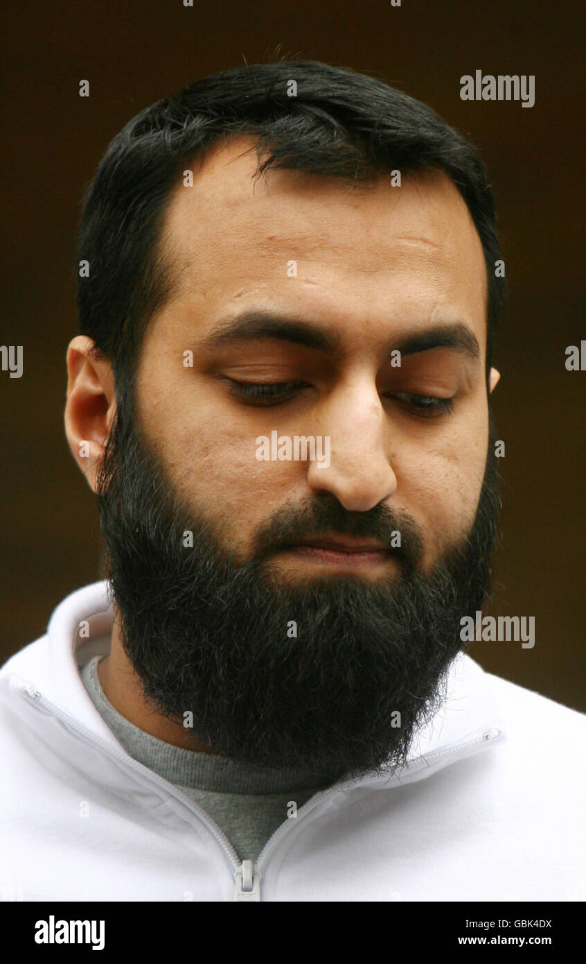 Outside kingston crown court hi-res stock photography and images - Alamy