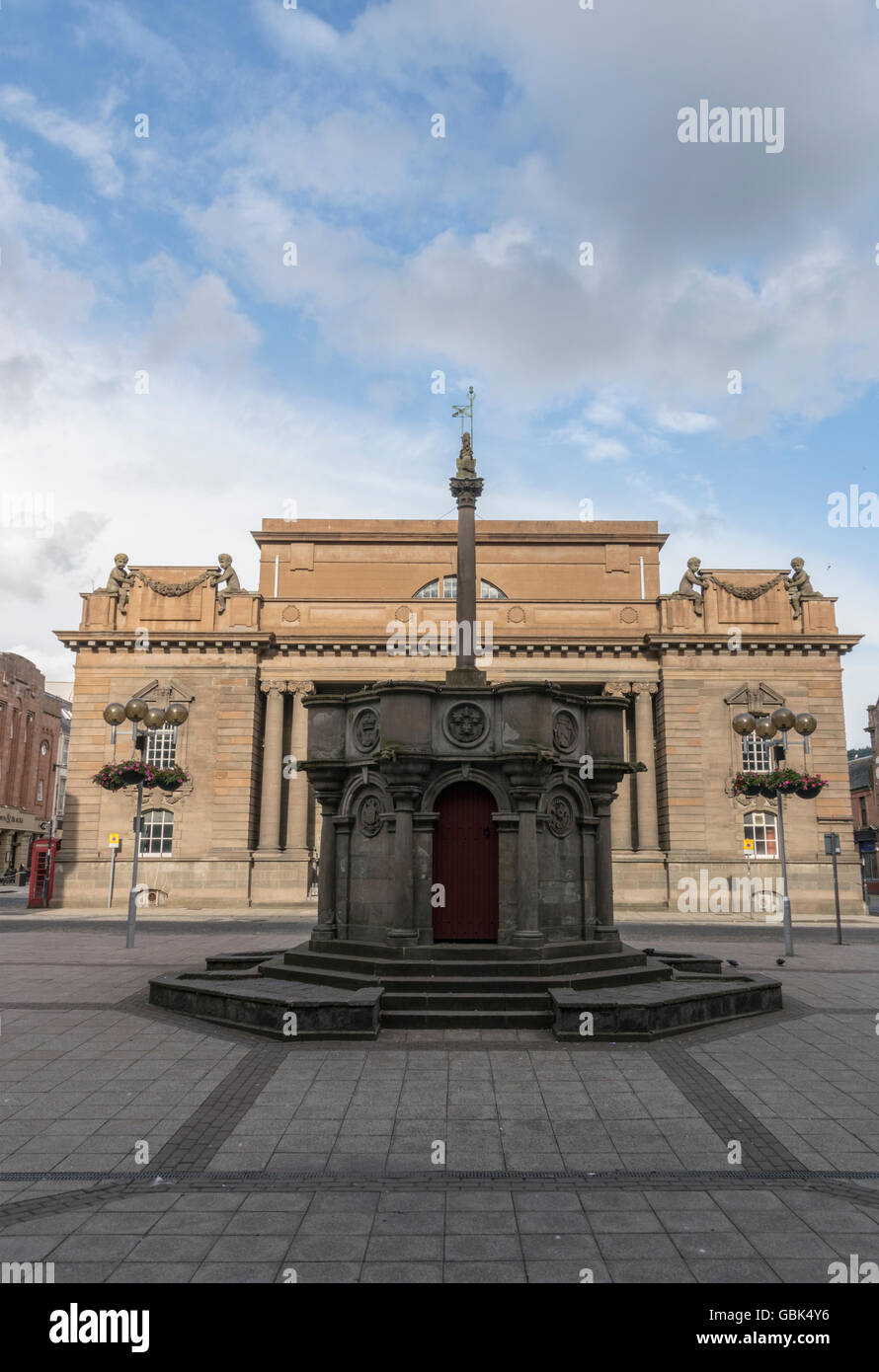 Mercat Cross and Perth City Hall,Perth,Scotland,UK Stock Photo - Alamy
