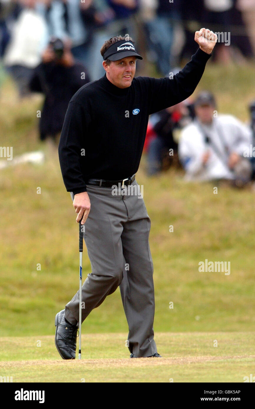 Golf - The Open Championship 2004 - Royal Troon - Fourth Round. USA's ...