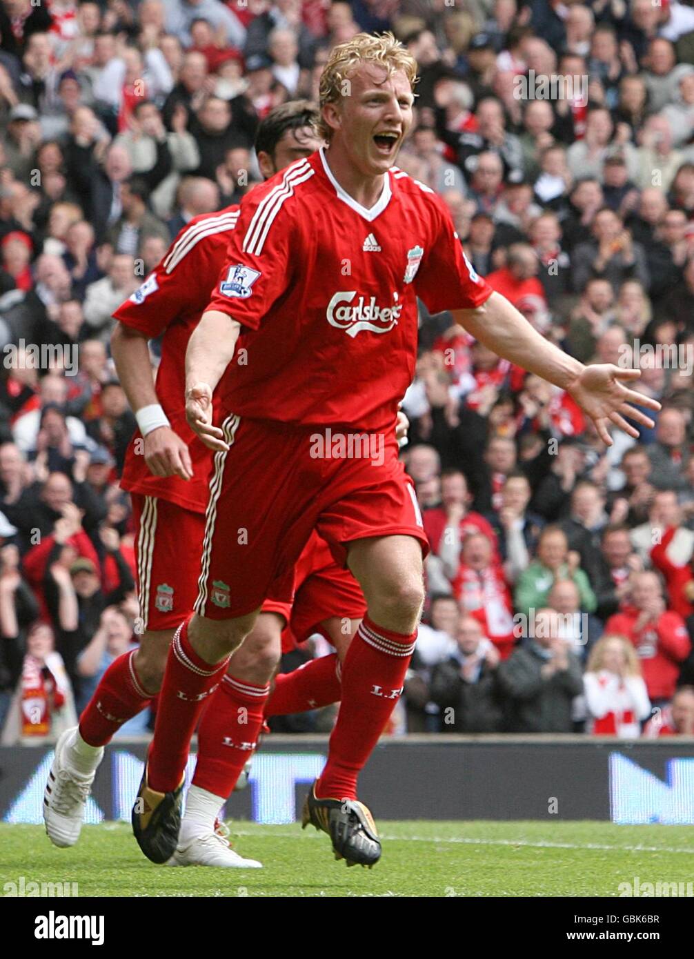 Liverpool's Dirk Kuyt celebrates scoring their second goal Stock Photo ...