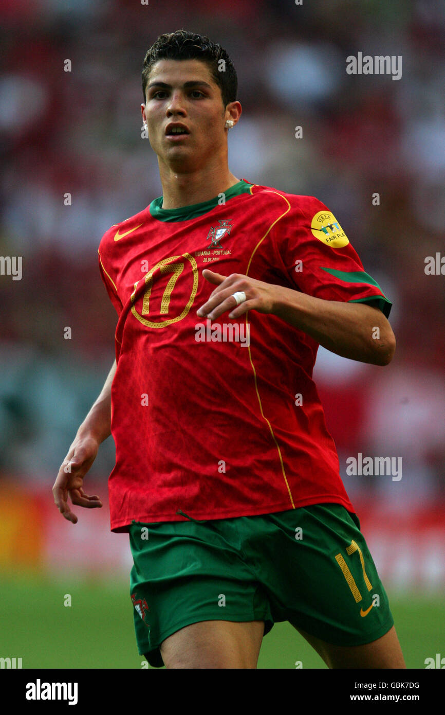Ronaldo euro 2004 hi-res stock photography and images - Alamy