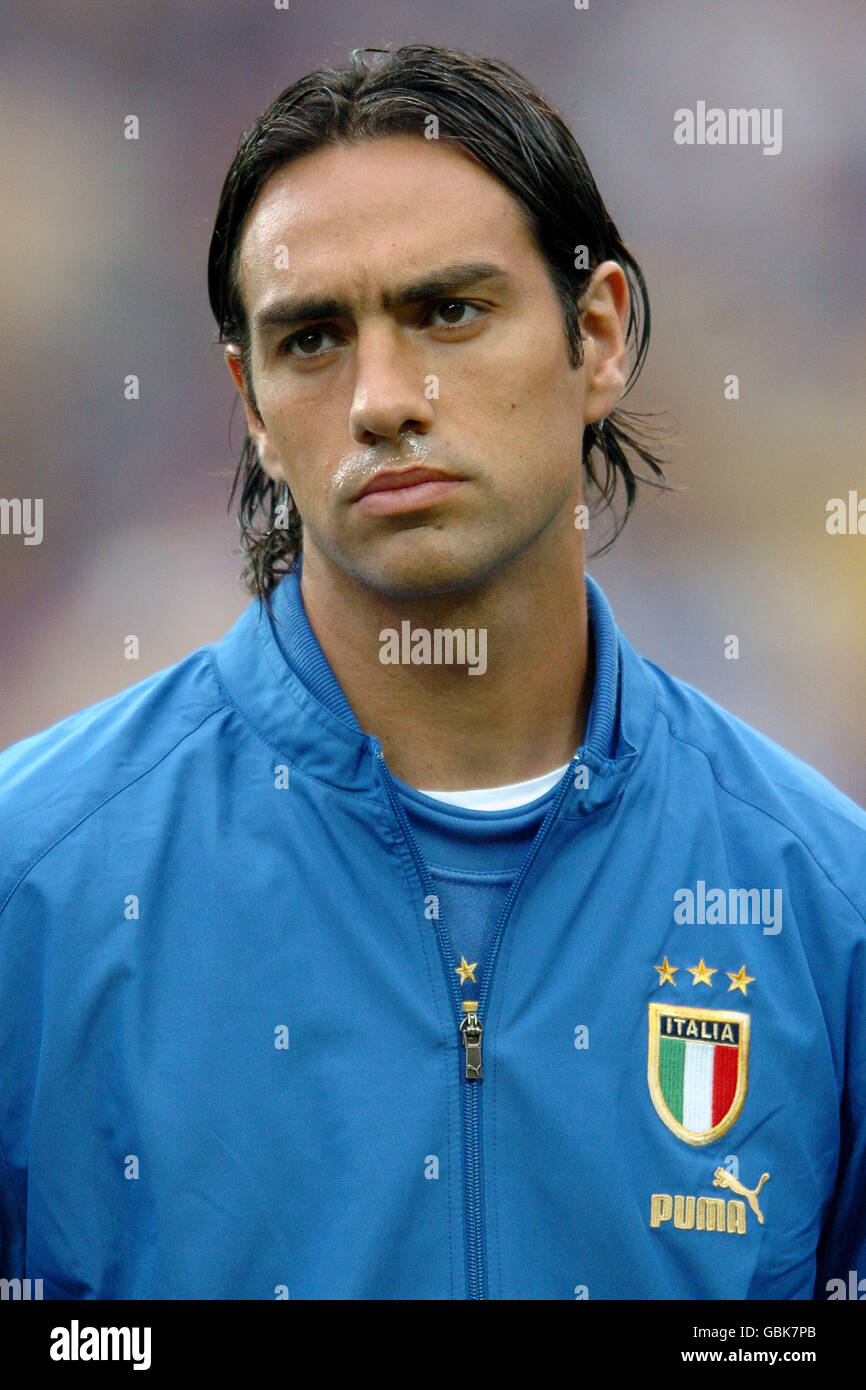 Football euro 2004 head shot headshot tracksuit hi-res stock ...