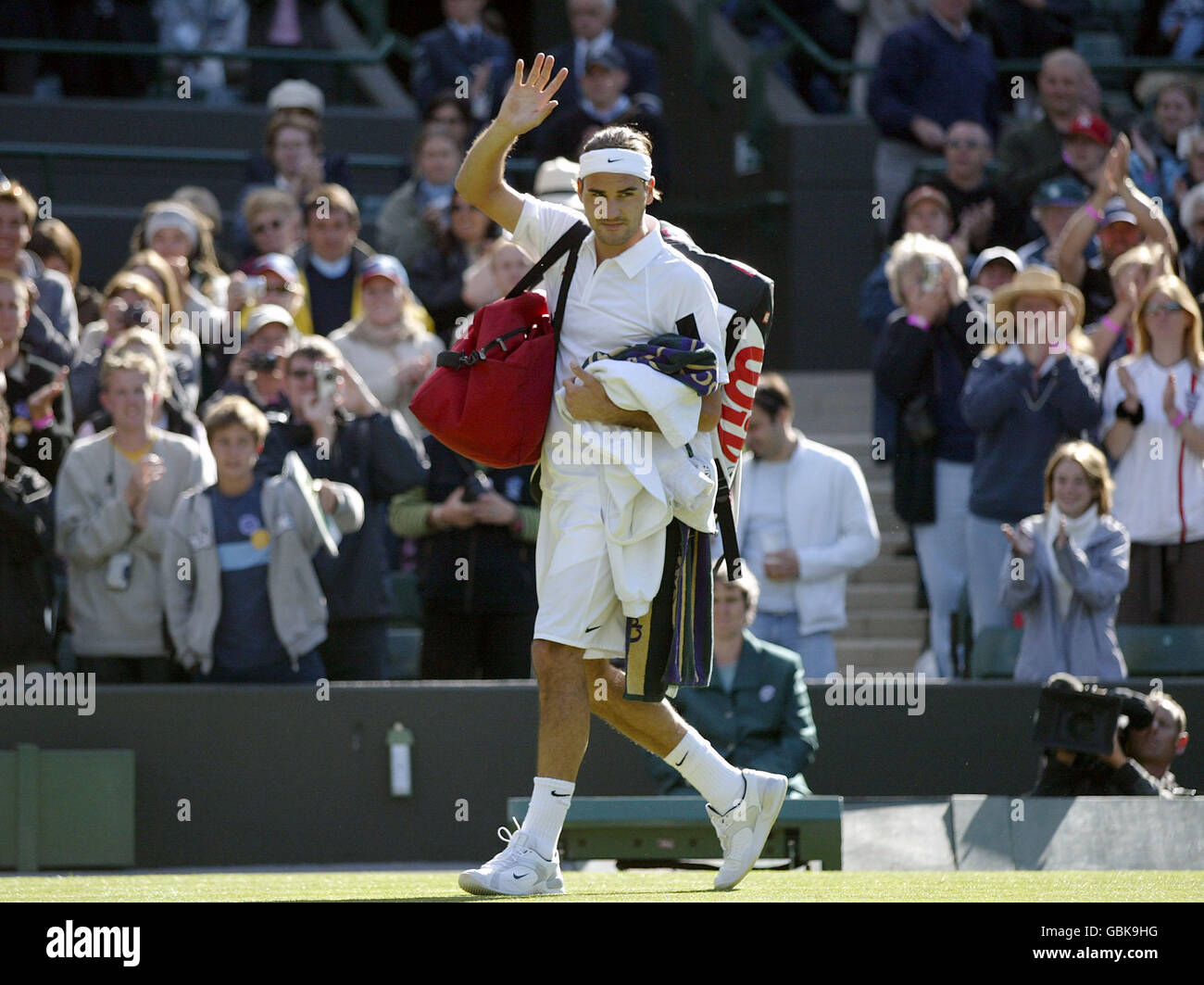 Tennis - Wimbledon 2004 - First Round - Roger Federer v Alejandro Falla ...