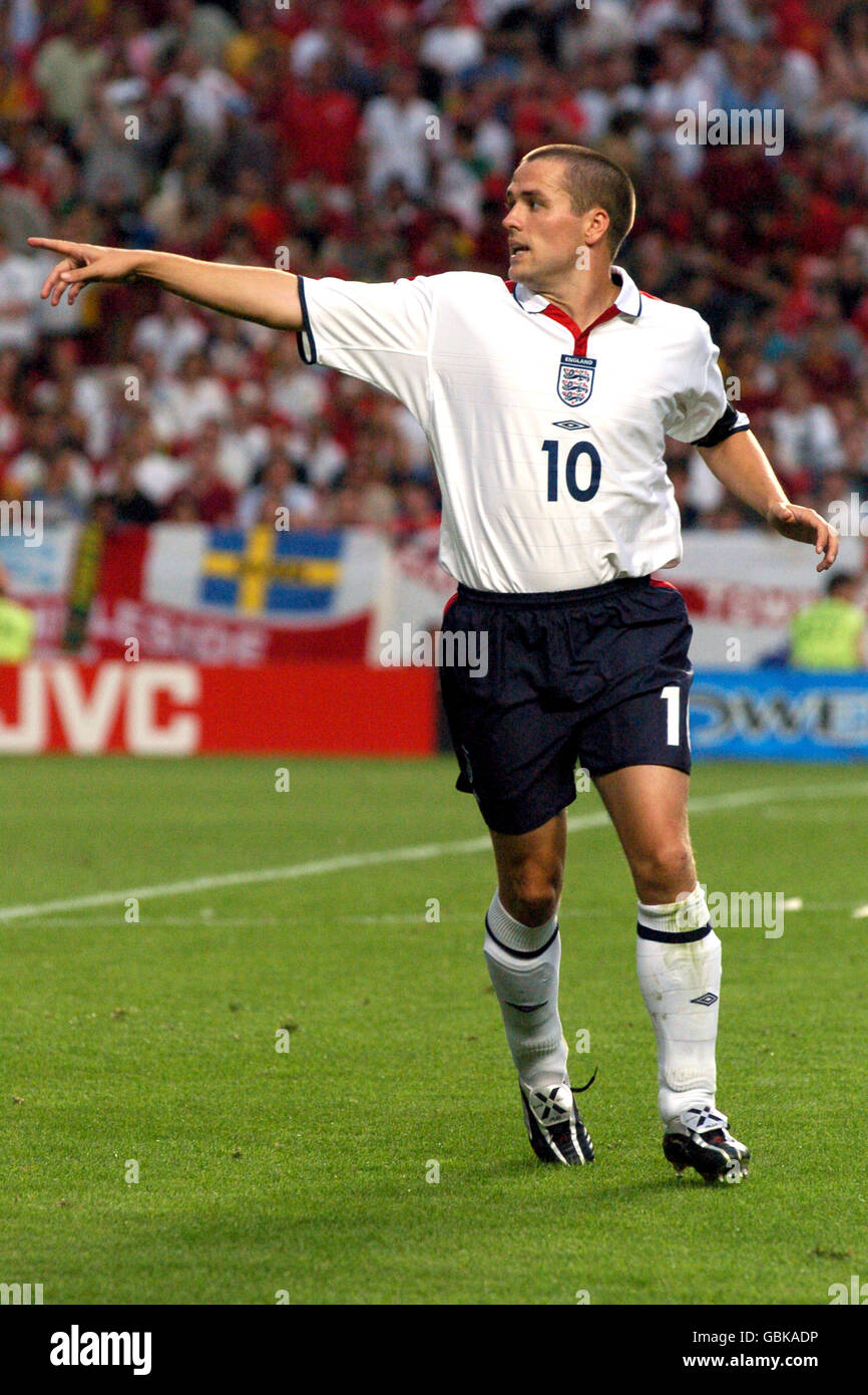 England 2004 uefa european championship hi-res stock photography and ...