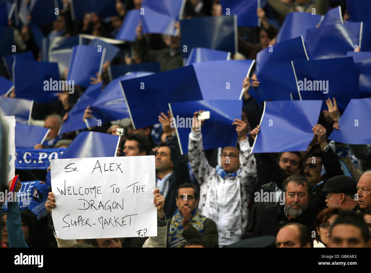 Fc porto fans in the stands hi-res stock photography and images - Alamy