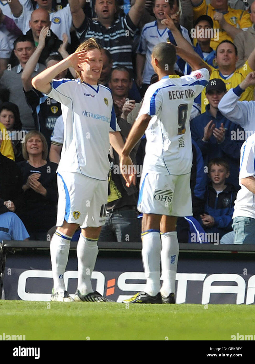 Leeds uniteds luciano becchio celebrates hi-res stock photography and ...
