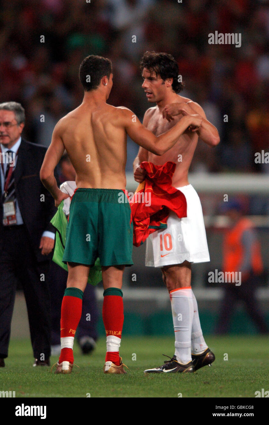 Cristiano ronaldo portugal 2004 hi-res stock photography and images - Alamy