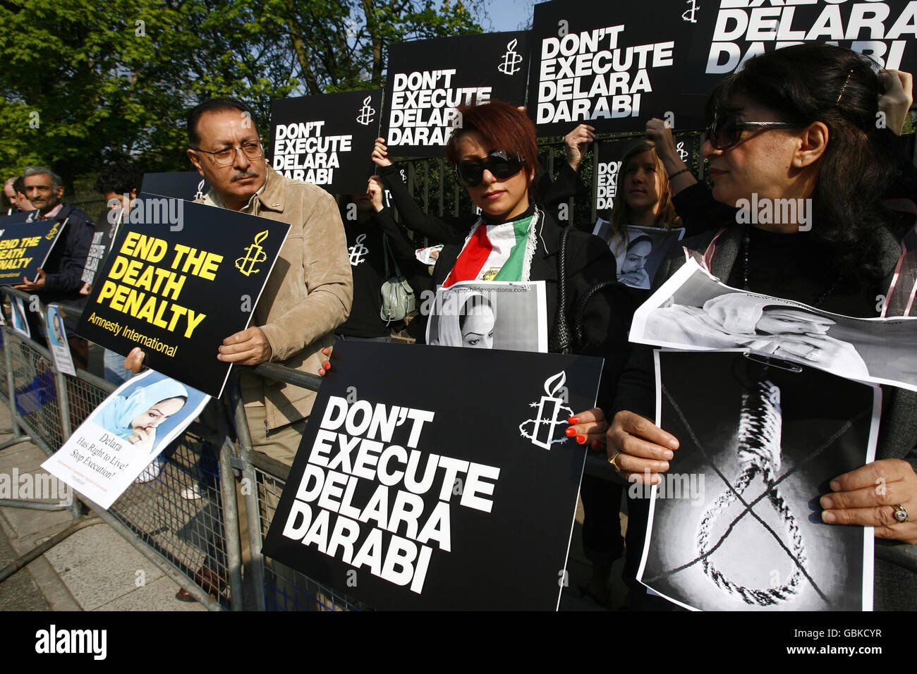 Amnesty International demonstration Stock Photo - Alamy