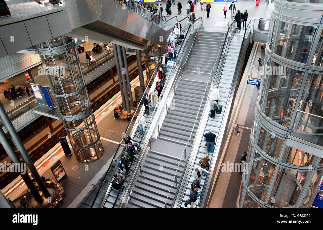 Berlin Hauptbahnhof, central railway station, Berlin Stock Photo - Alamy