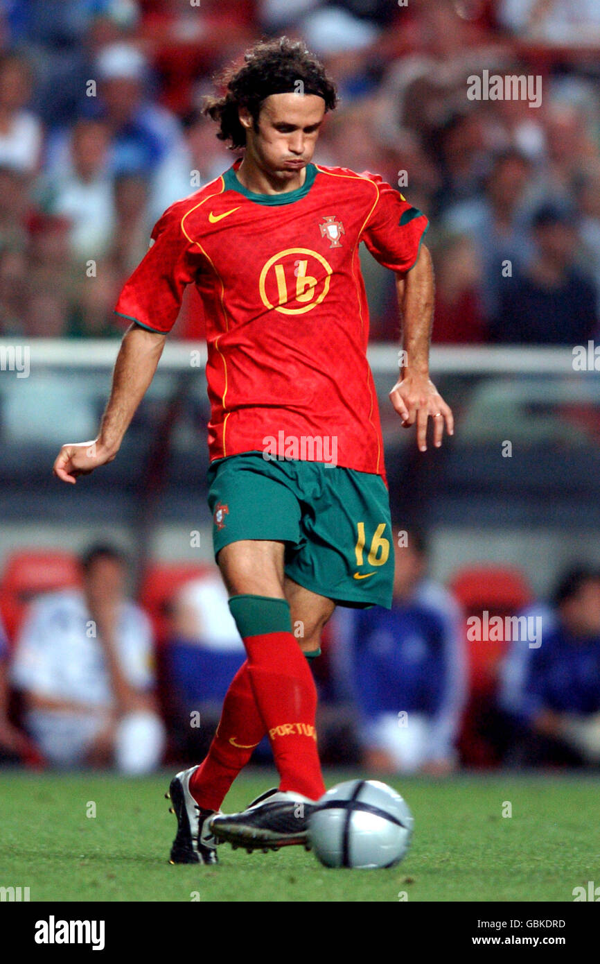 Uefa euro 2004 greece final hi-res stock photography and images - Alamy