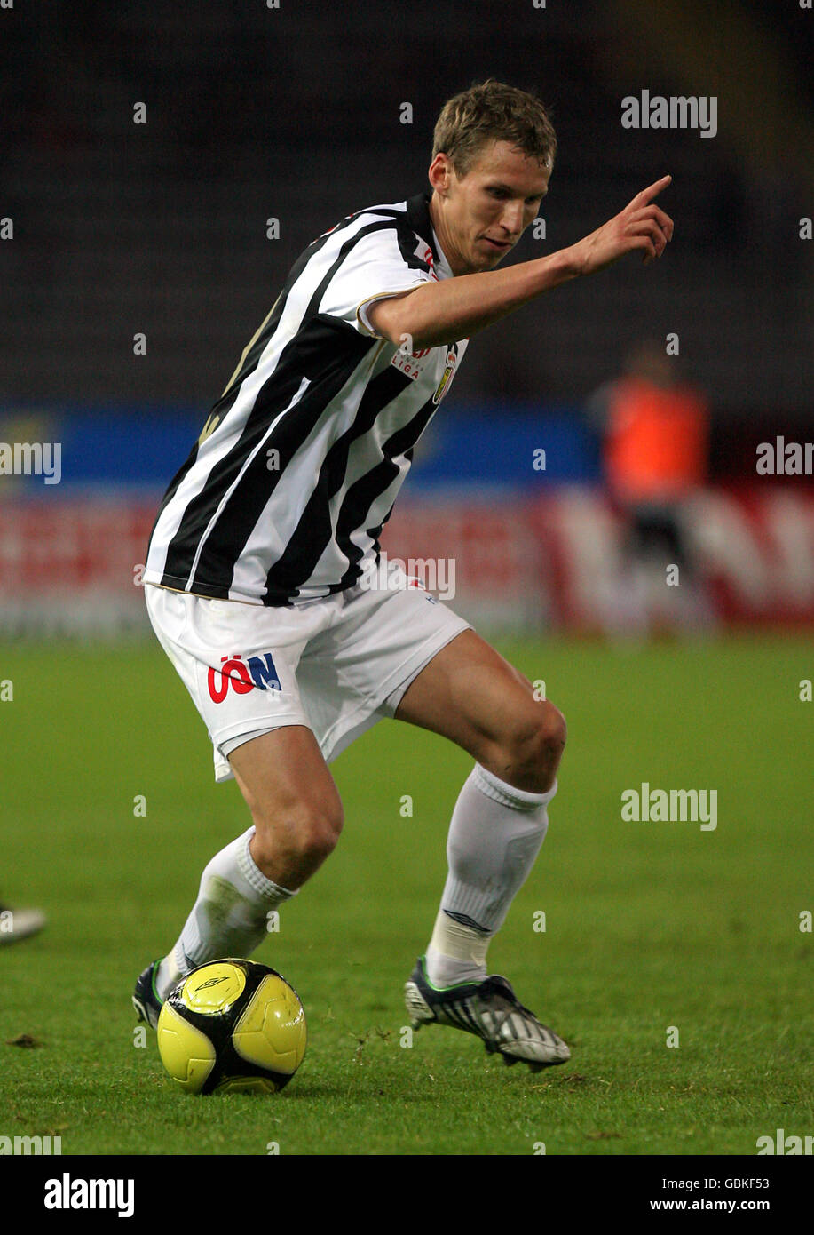 Soccer - Austrian Bundesliga - LASK Linz v SV Josko Ried - Linzer ...