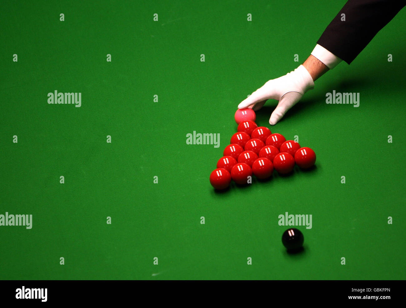 Spot the ball hi-res stock photography and images - Alamy