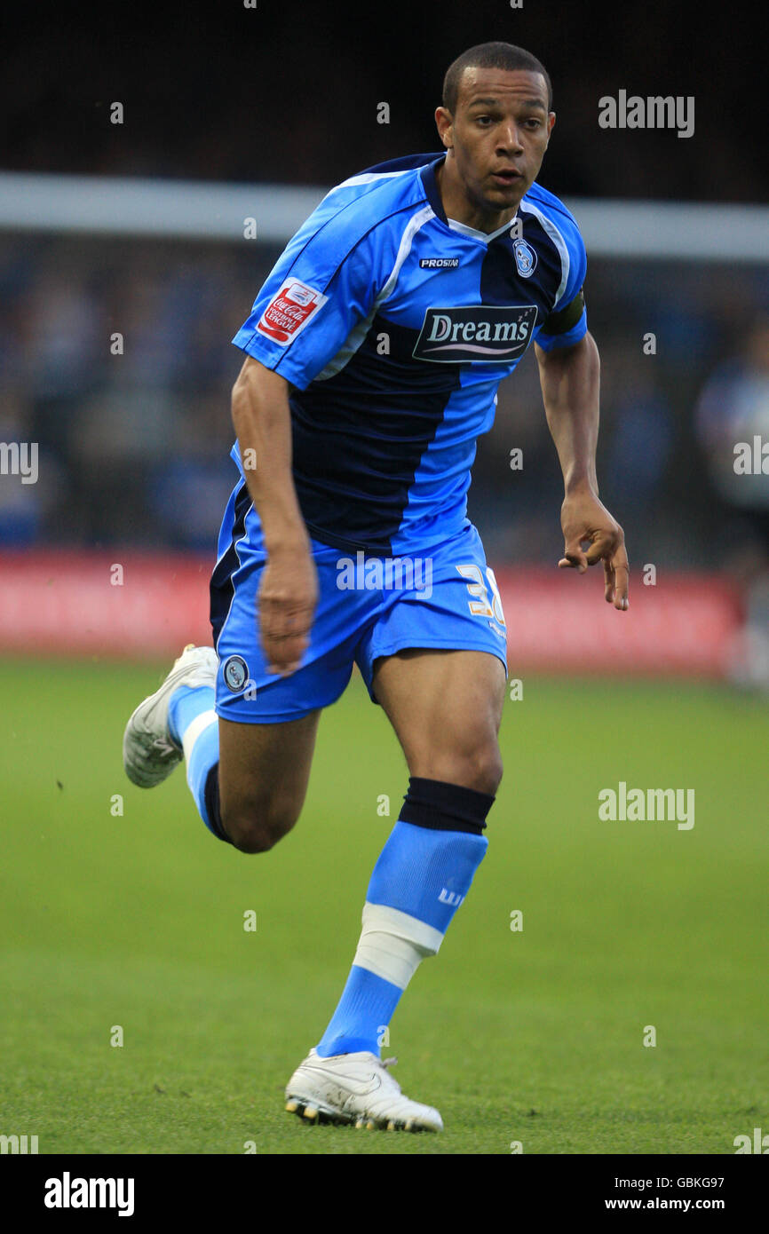 Soccer football league luton town hi-res stock photography and images ...