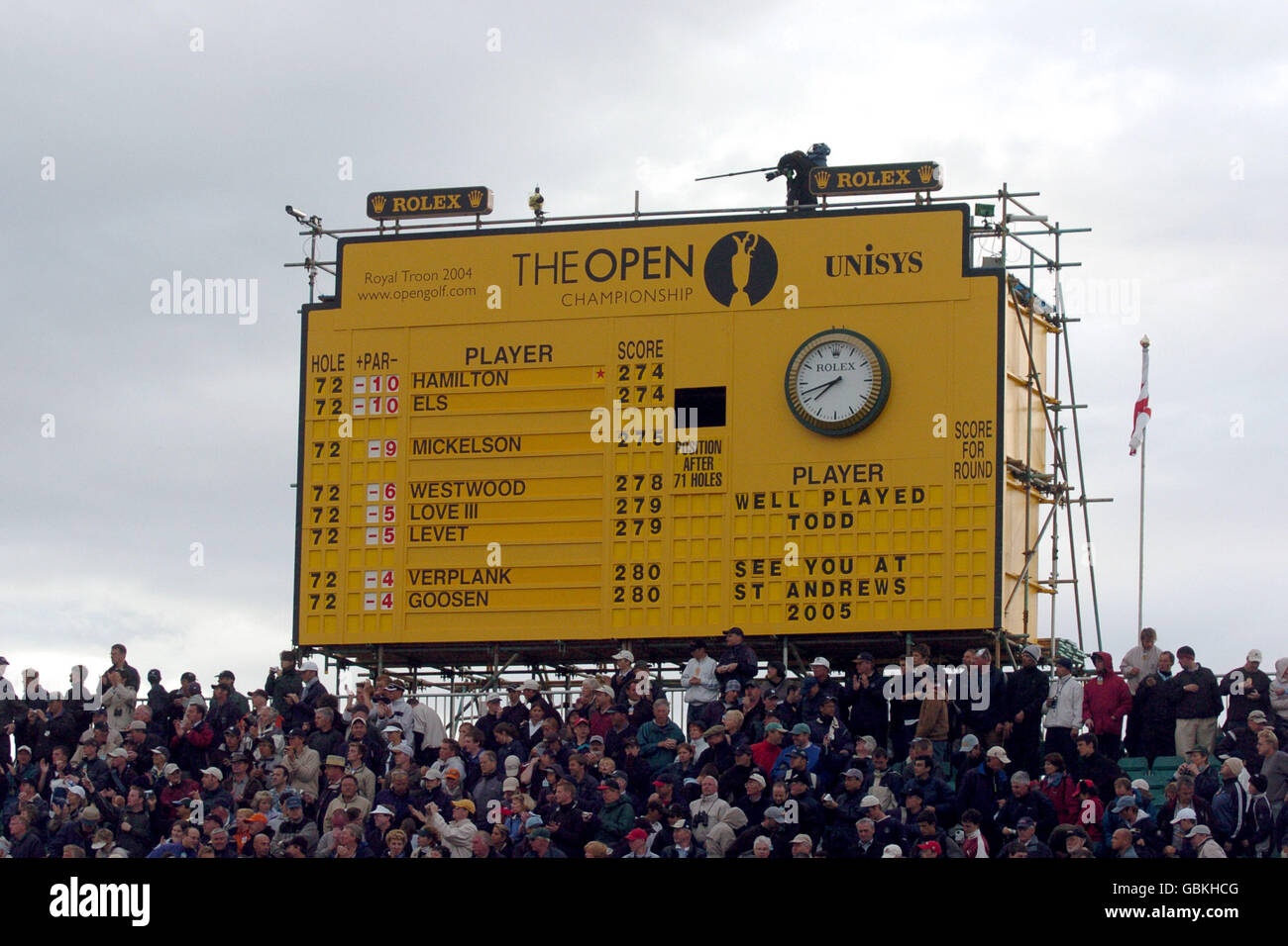 The Scoreboard shows USA's Todd Hamilton and South Africa's Ernie Els ...