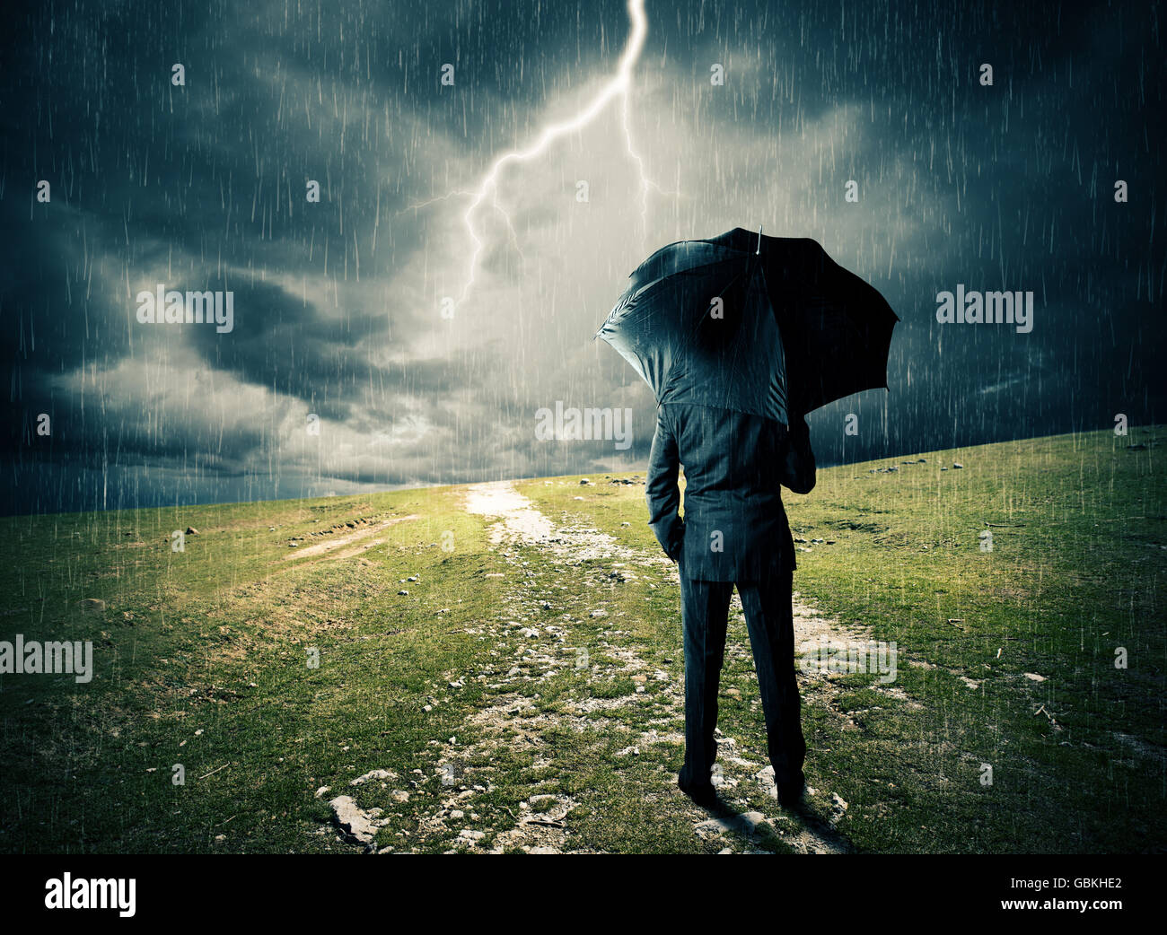 Lighting the way hi-res stock photography and images - Alamy