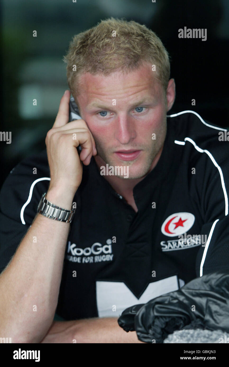Rugby union saracens sponsor launch man group plc hi-res stock ...