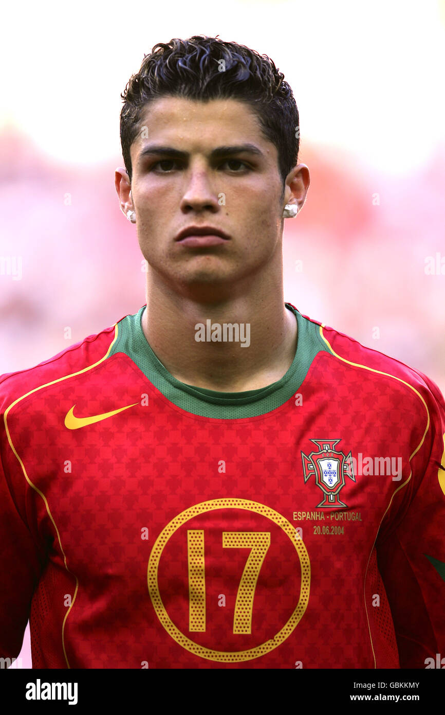 Cristiano ronaldo portugal 2004 hi-res stock photography and images - Alamy