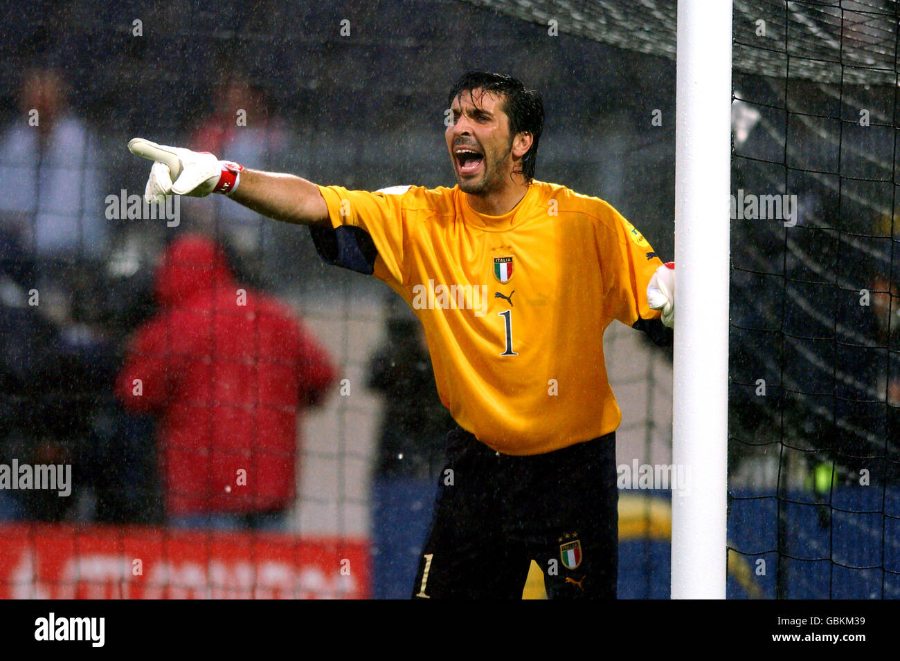 Gianluigi buffon 2004 hi-res stock photography and images - Alamy