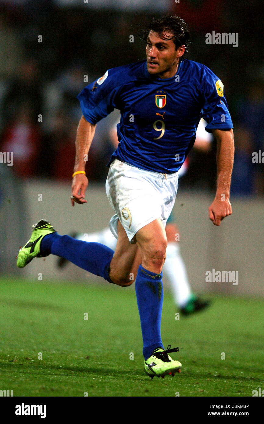 Vieri euro 2004 hi-res stock photography and images - Alamy