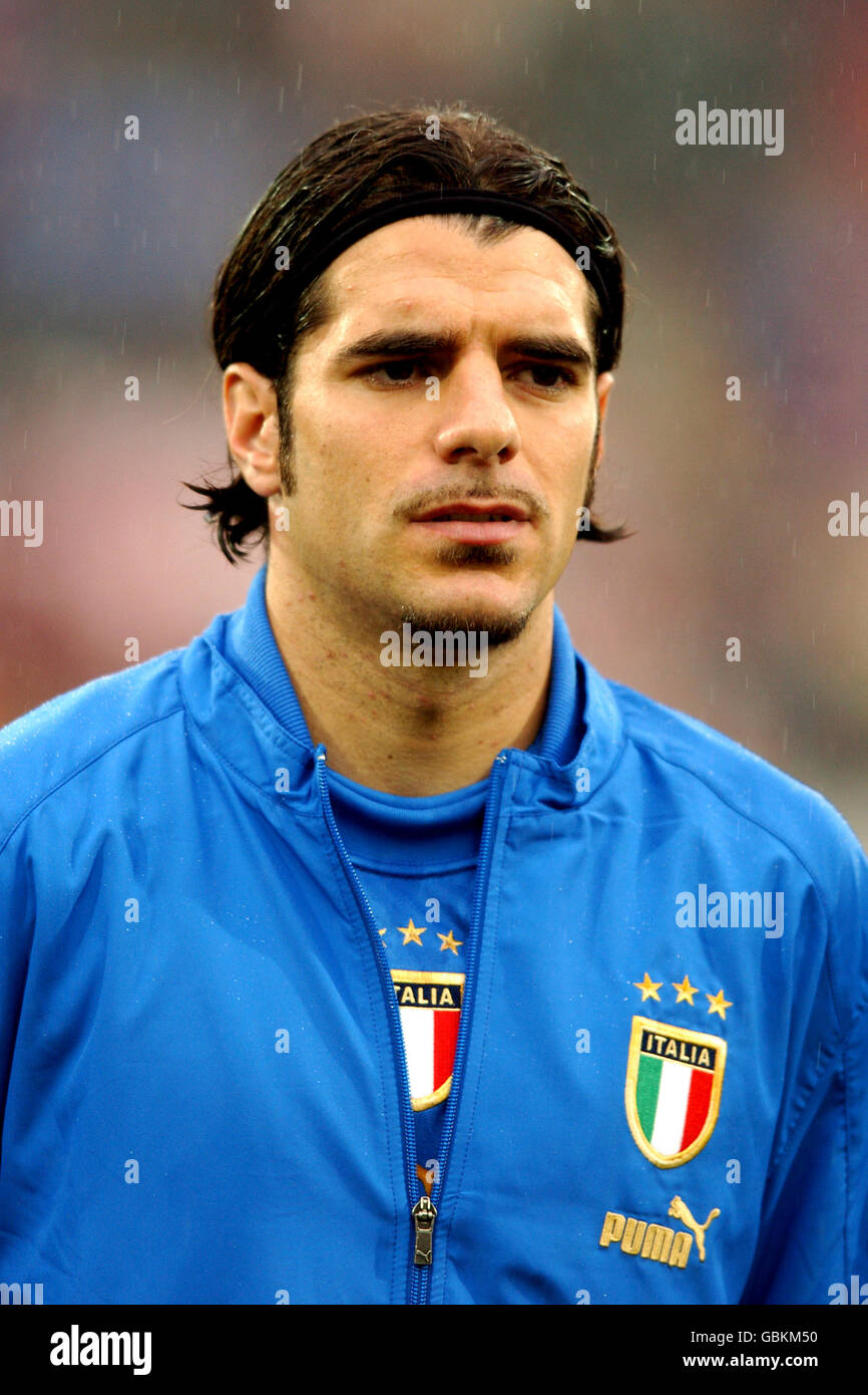 Soccer uefa european championship 2004 group c italy v bulgaria hi-res ...