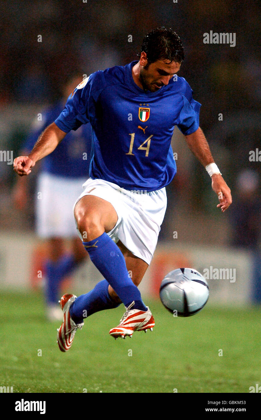 Soccer - UEFA European Championship 2004 - Group C - Italy v Bulgaria ...