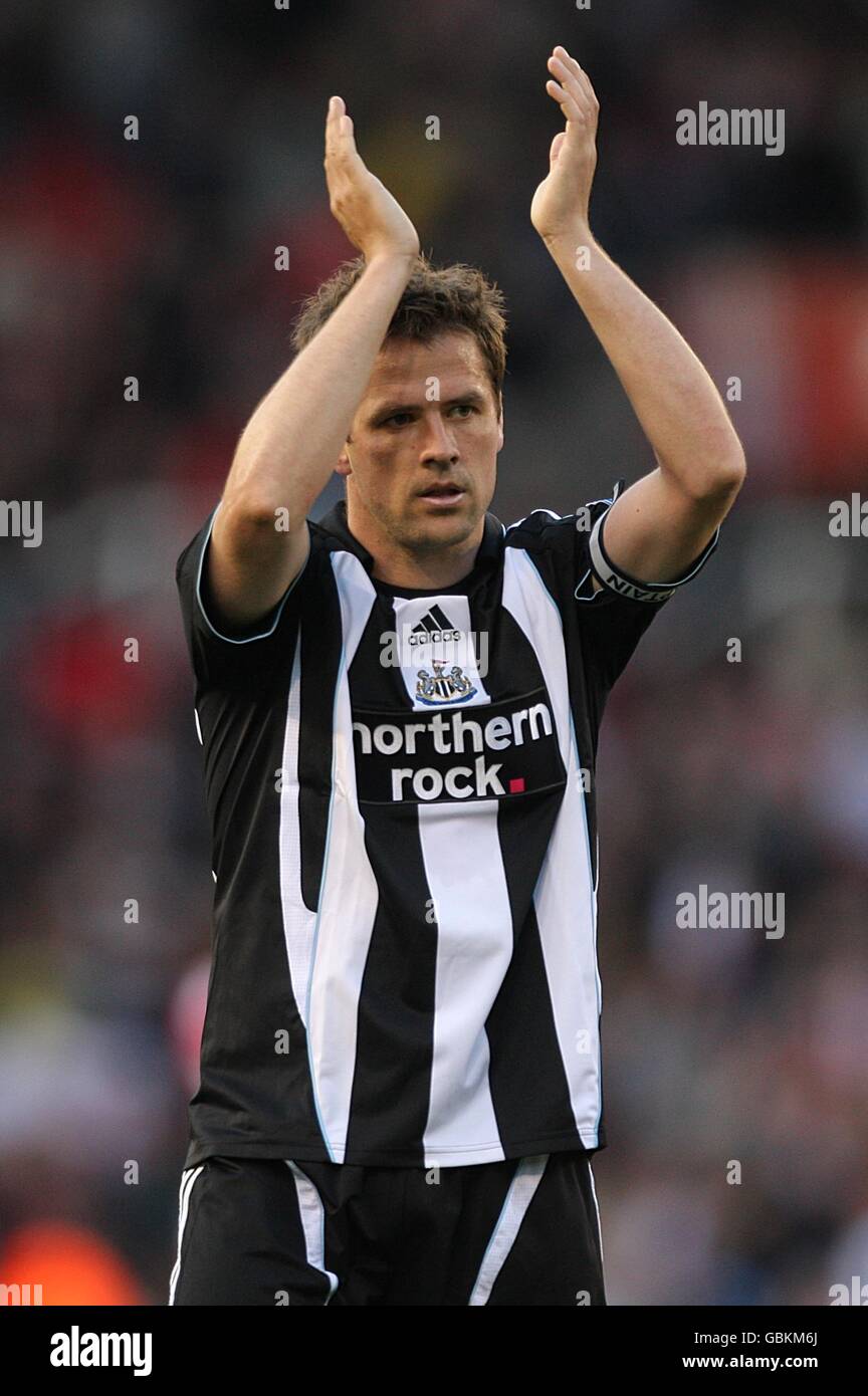 Michael owen fans hi-res stock photography and images - Alamy