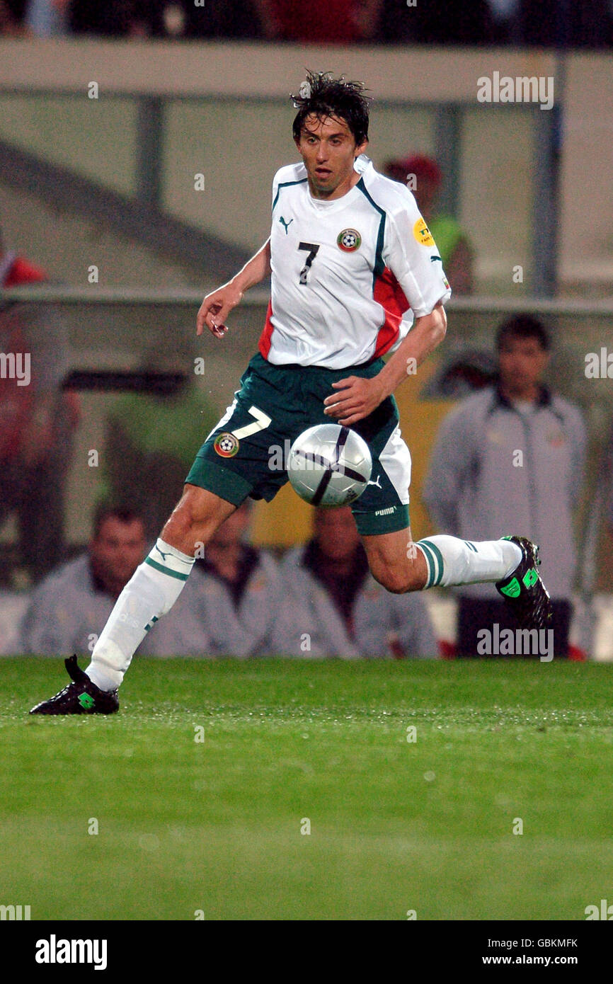 Soccer uefa european championship 2004 group c italy v bulgaria hi-res ...