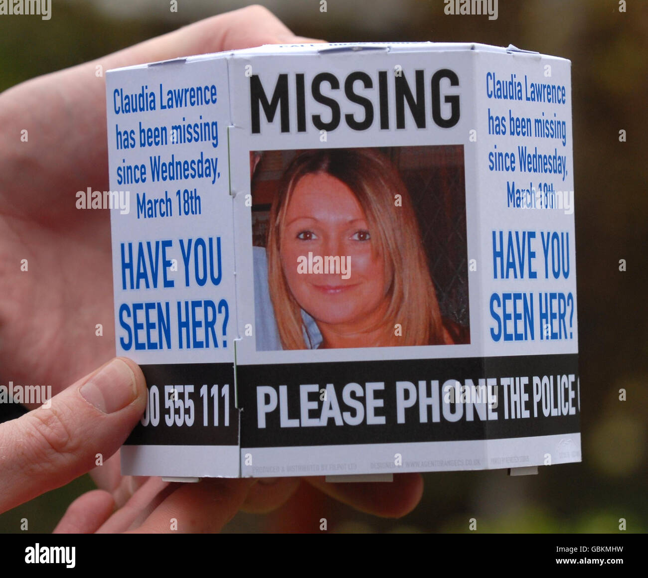 Missing advertisement hi-res stock photography and images - Alamy