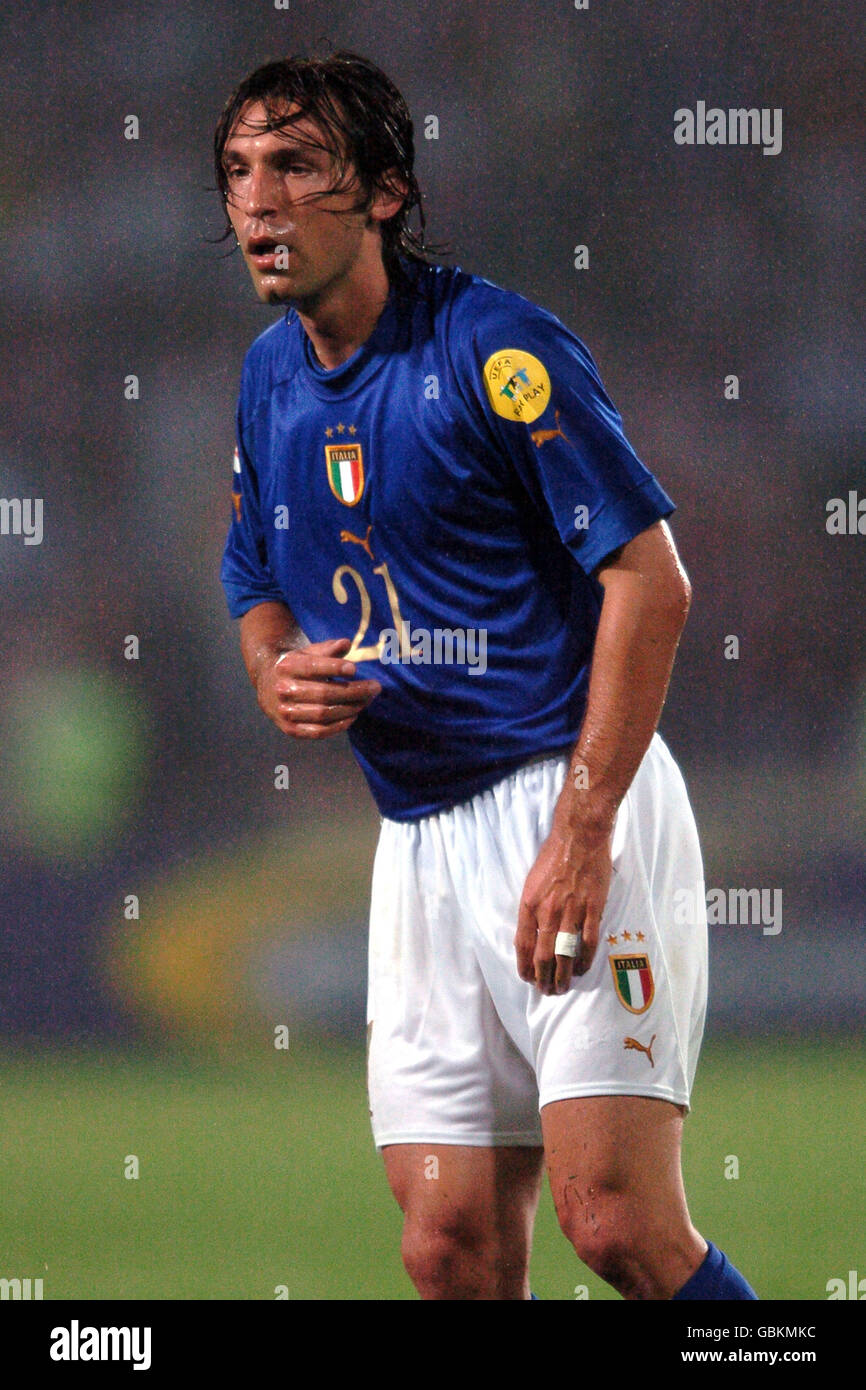 Soccer uefa european championship 2004 group c italy v bulgaria hi-res ...